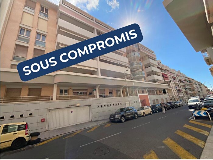 Appartement à vendre - Nice, Saint-Sylvestre - 3 pièces - 2 chambres