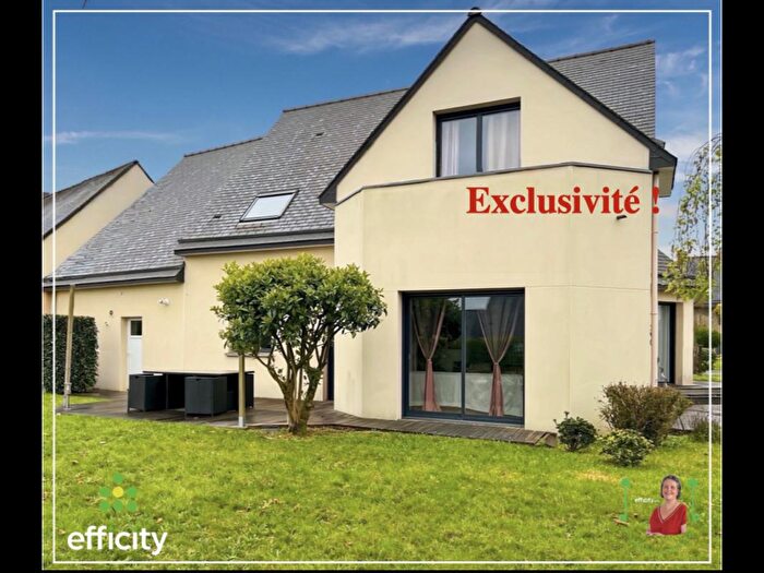 Maison à vendre - Vitré, Maison Rouge - 8 pièces - 5 chambres