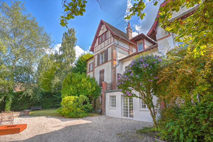Maison 15 pièces à vendre - Bois-le-Roi