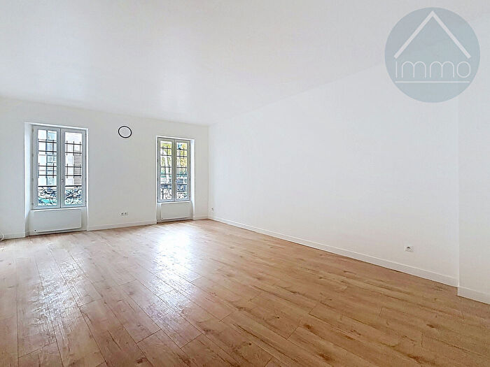 Asnières-sur-Seine, Centre-ville : Appartement 1 pièce à vendre