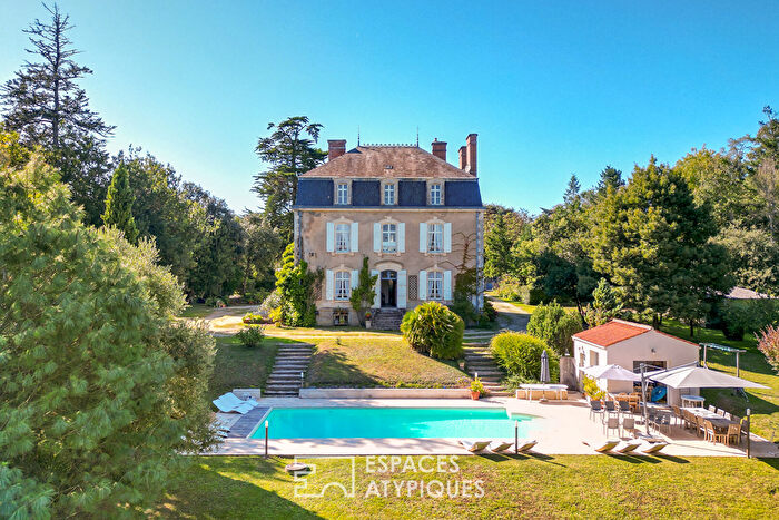 Maison à vendre - Talmont-Saint-Hilaire - 10 pièces - 8 chambres