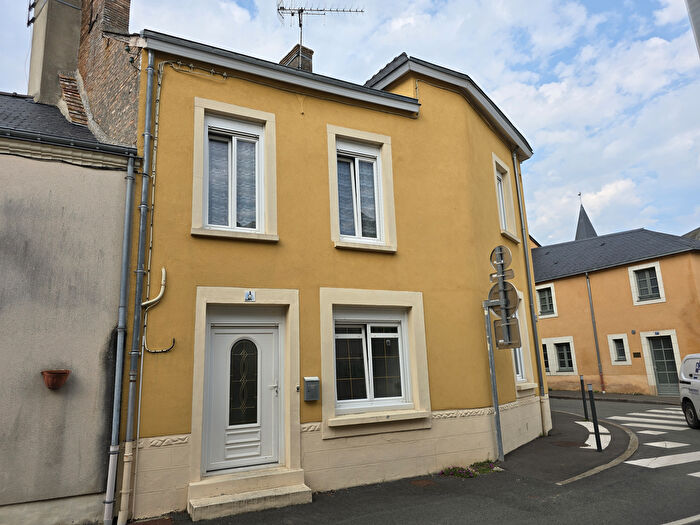 Maison à vendre - Auvers-le-Hamon - 8 pièces - 5 chambres