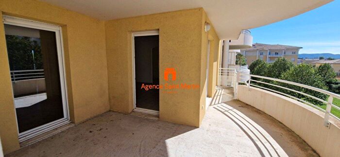 Appartement à louer - Les Blaches-Les Champs, Montélimar - 5 pièces - 3 chambres