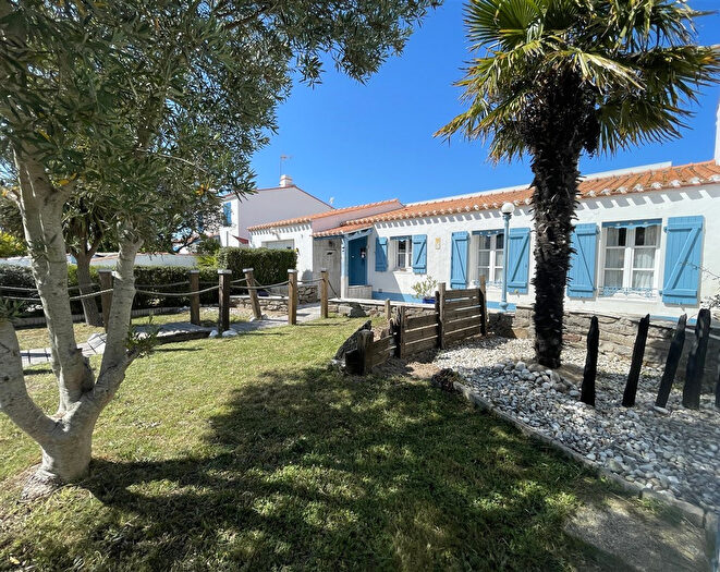 Maison à vendre - Noirmoutier-en-lîle, Centre-ville, Cinq Chemins - 7 pièces - 4 chambres