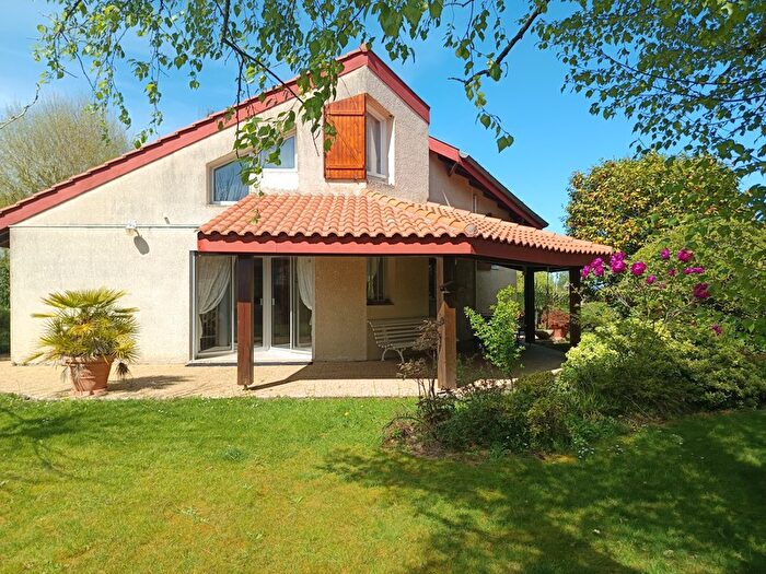 Maison à vendre - Aire-sur-lAdour - 5 pièces - 4 chambres