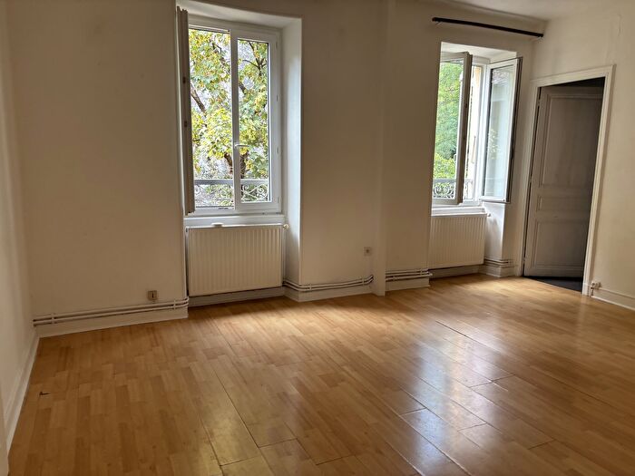 Appartement 3 pièces à Vals-les-Bains, à vendre