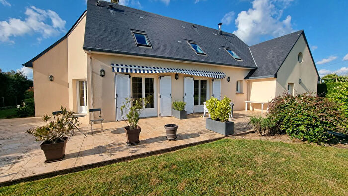 Maison à vendre - Belgeard - 7 pièces - 5 chambres