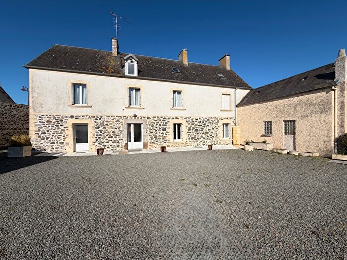 Maison à vendre - Saint-Sauveur-Lendelin - 10 pièces - 7 chambres