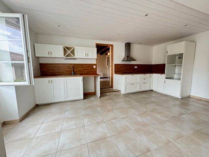 Maison à louer - Porte-de-Benauge - 6 pièces - 4 chambres