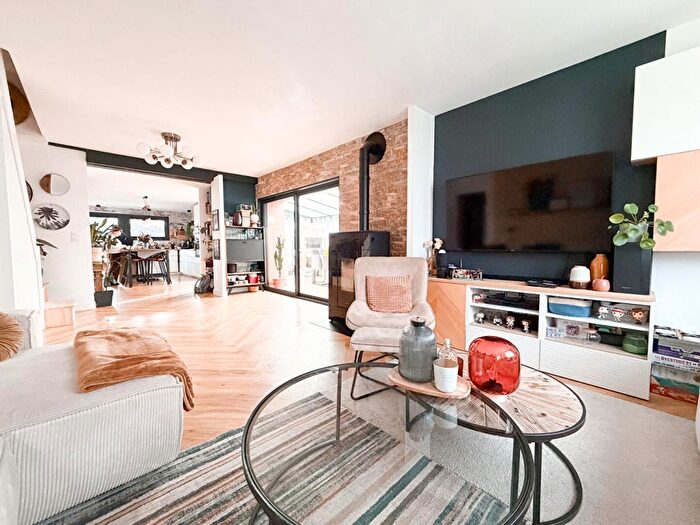 Maison à vendre - Saint-Sébastien-sur-Loire, Est - 5 pièces - 3 chambres