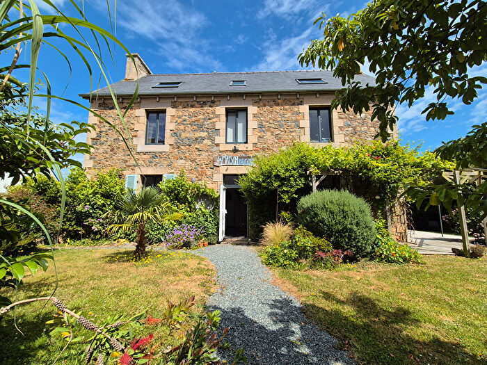 Plougrescant : Maison 8 pièces à vendre