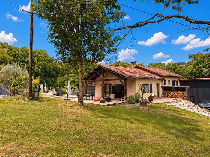 Maison 5 pièces à Thurins, à vendre
