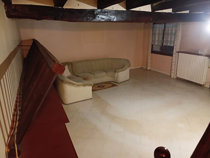 Maison à vendre - Nérondes - 5 pièces - 2 chambres