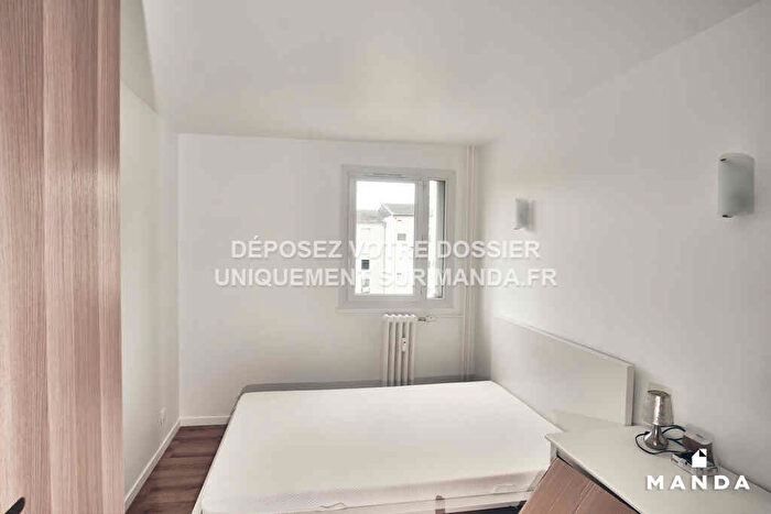 Appartement 5 pièces à Reims, Chatillons, à louer