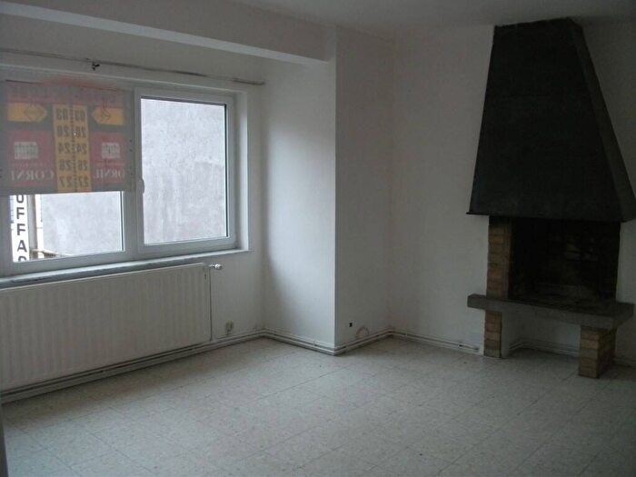 Centre Ville-Fin de la Guerre, Tourcoing : Appartement 4 pièces à louer