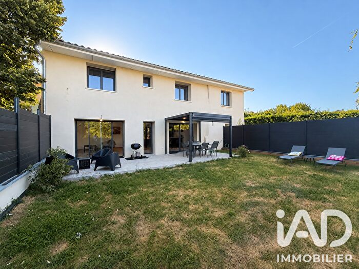 Maison 4 pièces à vendre à Montanay