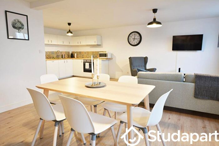 Appartement à louer - Saint Ausone-Saint Martin-Saint Gelais, Angoulême - 1 pièce - 1 chambre