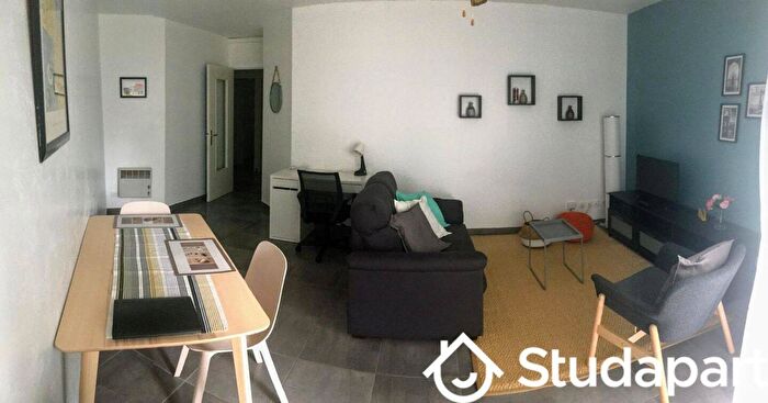 Abbaye, Grenoble : Appartement 2 pièces à louer