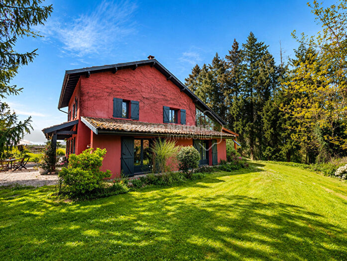Maison 8 pièces à vendre à Civrieux