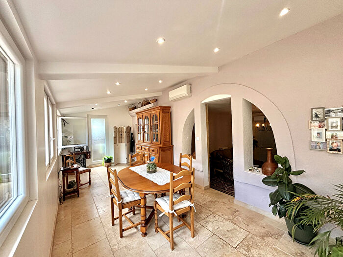 Maison à vendre - Arles, Pont de Crau, Moulès - 3 pièces - 2 chambres