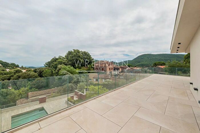 Appartement à vendre - Les Adrets-de-lEstérel - 3 pièces - 2 chambres