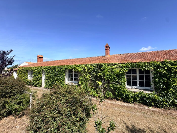 L'Épine : Maison 4 pièces à vendre