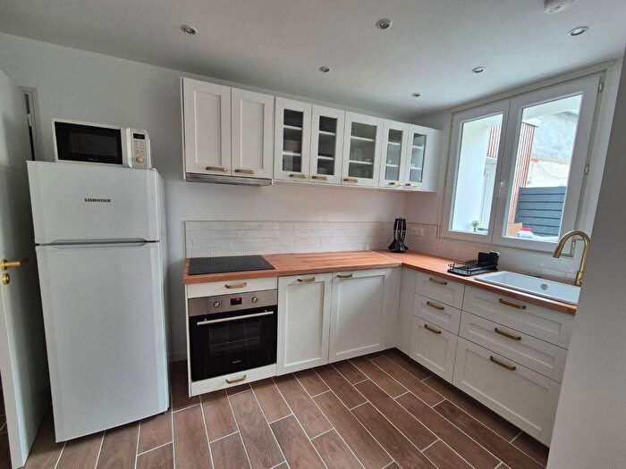 Maison à louer - Camon - 4 pièces - 3 chambres