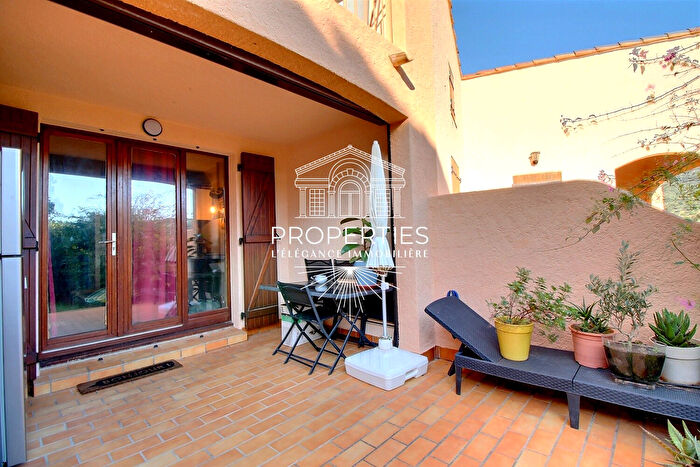 Appartement à vendre - Bormes-les-Mimosas, Centre-ville, Le Pin - 1 pièce