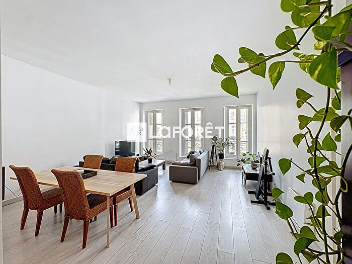 Appartement à vendre - Marseille e , Grands Carmes - 4 pièces - 3 chambres