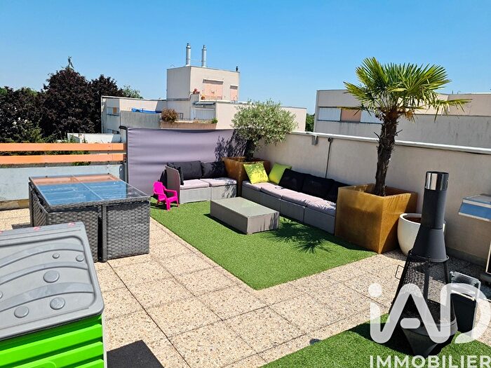 Appartement à vendre - Savigny-le-Temple, Plessis-le-Roi - 3 pièces - 2 chambres