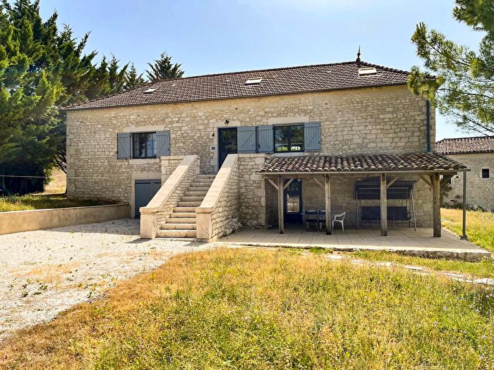 Maison à vendre - Montaigu-de-Quercy - 7 pièces - 6 chambres