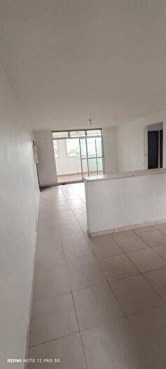 Appartement à vendre - Rivière-Salée - 6 pièces - 2 chambres