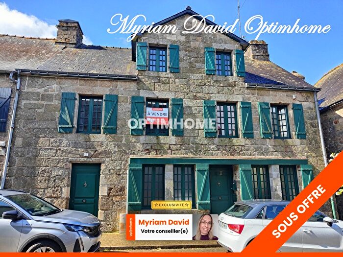 Maison 10 pièces à vendre à Rostrenen