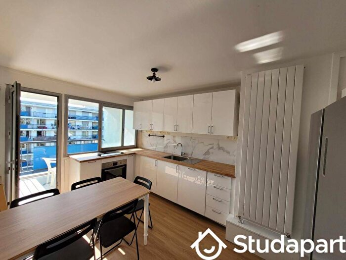 Appartement à louer - Avenue Nationale, Massy - 1 pièce - 1 chambre