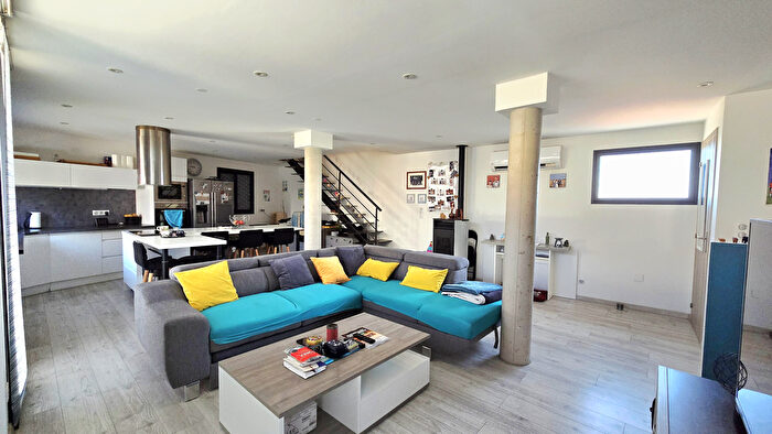 Villeneuve-de-la-Raho : Maison 5 pièces à vendre