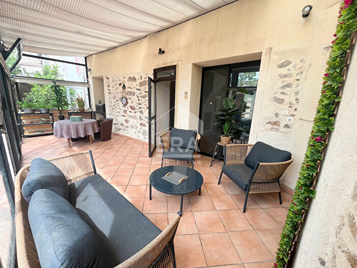 Maison à vendre - Tuchan - 11 pièces - 7 chambres