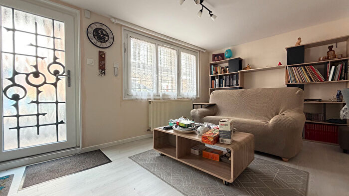 Le Neubourg : Maison 3 pièces à vendre