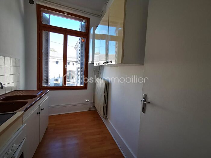 Appartement à louer - Châtellerault, Centre-ville - 2 pièces - 1 chambre