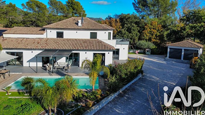 Maison à vendre - Roquebrune-sur-Argens, La Bouverie - 10 pièces