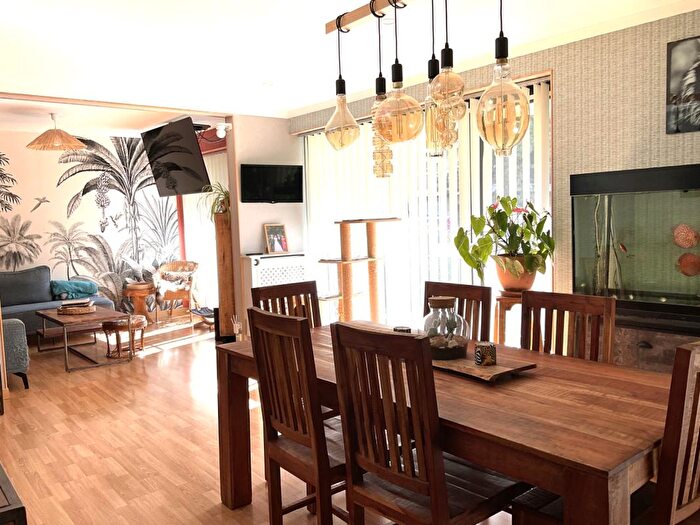 Croix, Fer à Cheval : Appartement 4 pièces à vendre