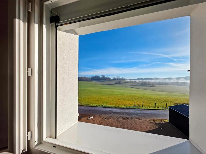 Maison à vendre - Dournon - 8 pièces - 6 chambres