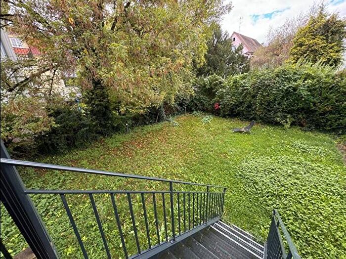 Appartement à louer - Strasbourg - 4 pièces - 2 chambres