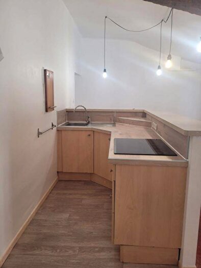 Aups - Appartement 3 pièces à louer