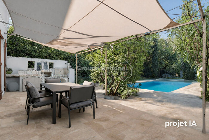 Maison à vendre - Saint-Étienne-du-Grès - 4 pièces - 3 chambres