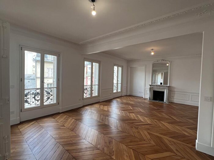 Appartement 4 pièces à Paris 9ème, à louer