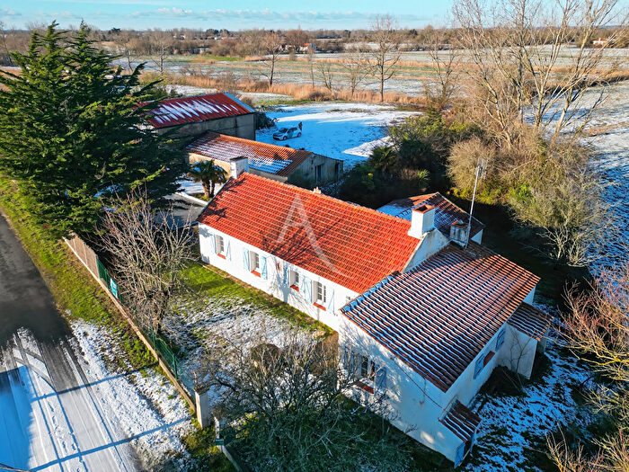 Maison à vendre - Le Perrier - 5 pièces - 3 chambres