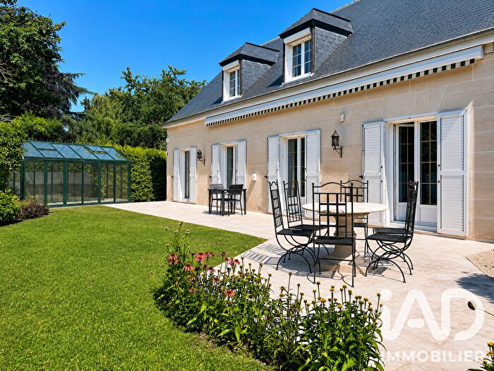 Noisy-le-Roi : Maison 8 pièces à vendre