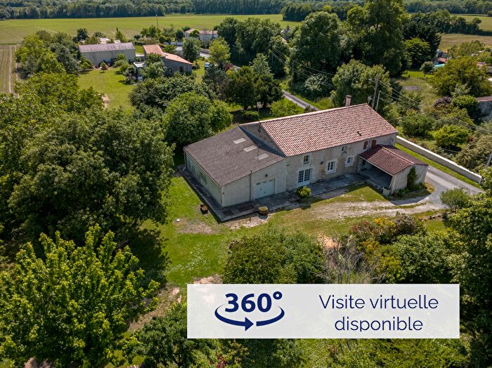 Maison 3 pièces à Le Mung, à vendre