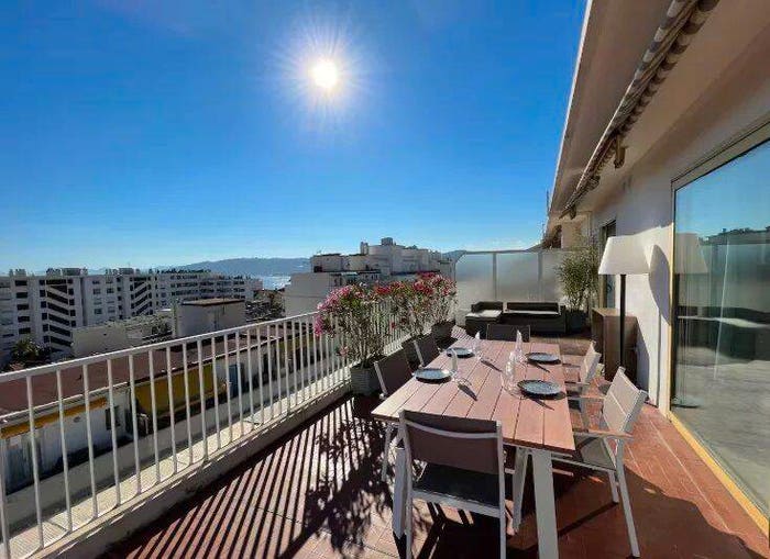 Juan-les-Pins, Antibes - Appartement 3 pièces à louer
