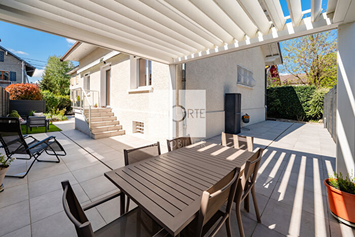 Maison à vendre - Cran-Gevrier, Centre-ville, Le Vernay, Les Iles - 6 pièces - 5 chambres